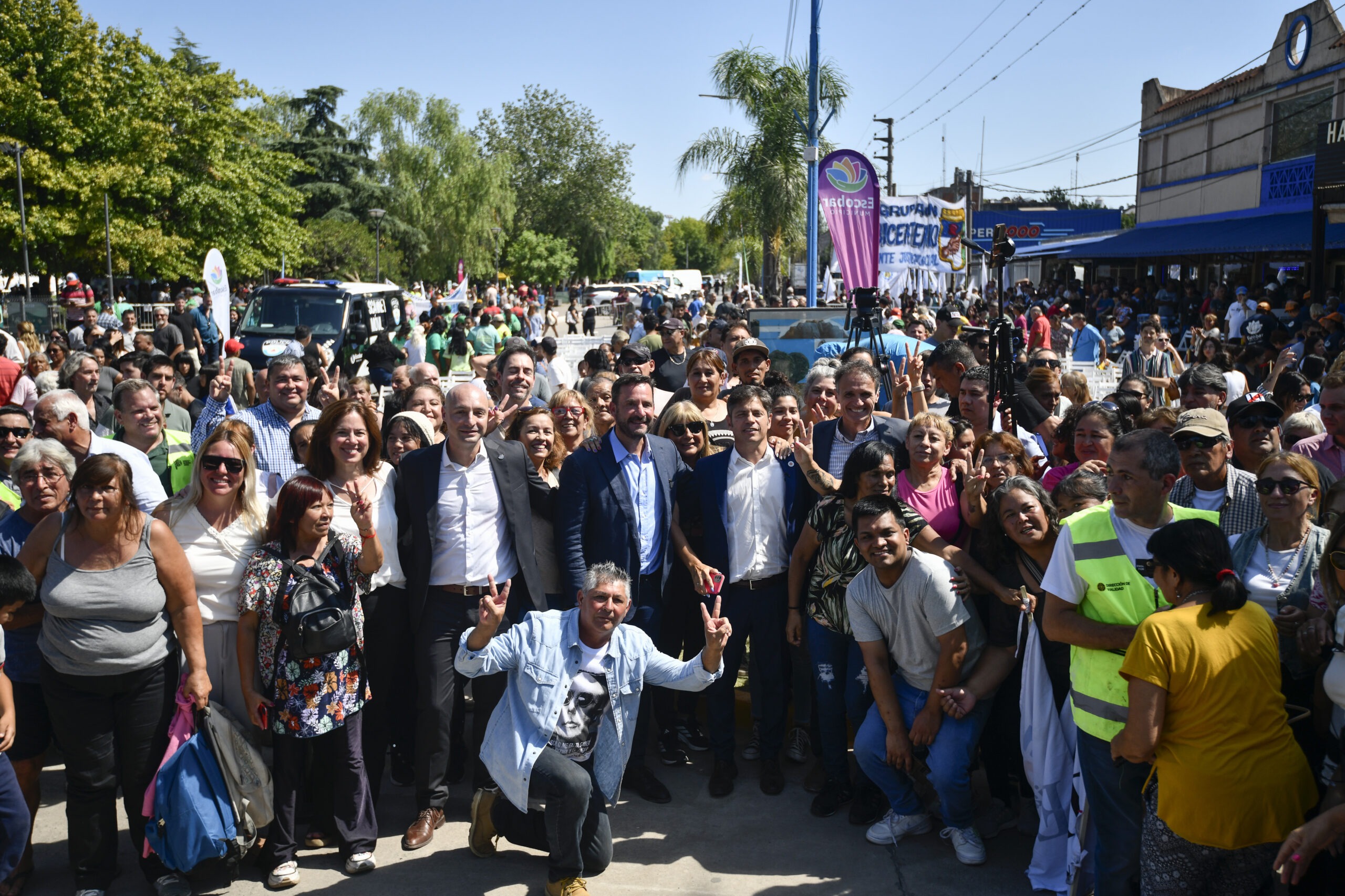 Axel Kicillof inauguró obras en Escobar - Deuda Prometida
